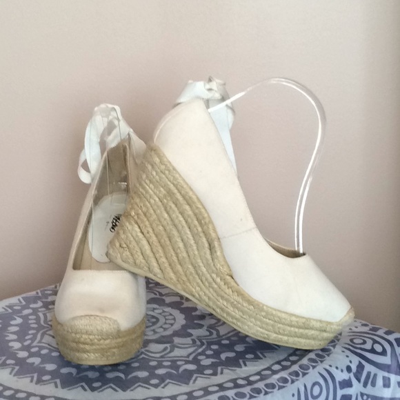 Mossimo Supply Co. | Shoes | Mossimo White Lace Up Espadrilles | Poshmark
